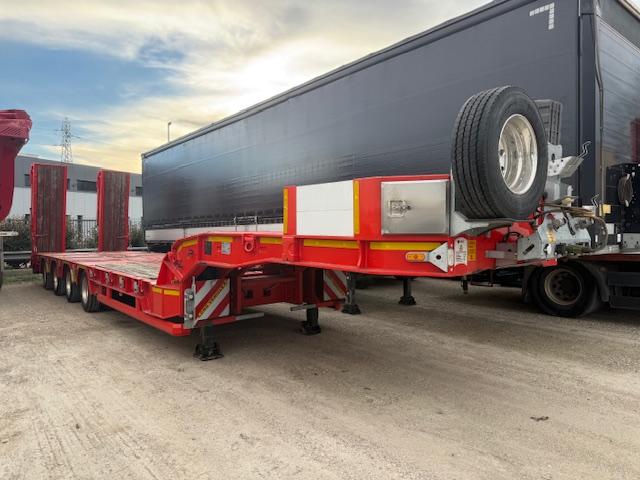 Semi remorque porte engin KOMODO - Groupe Régis Malclès